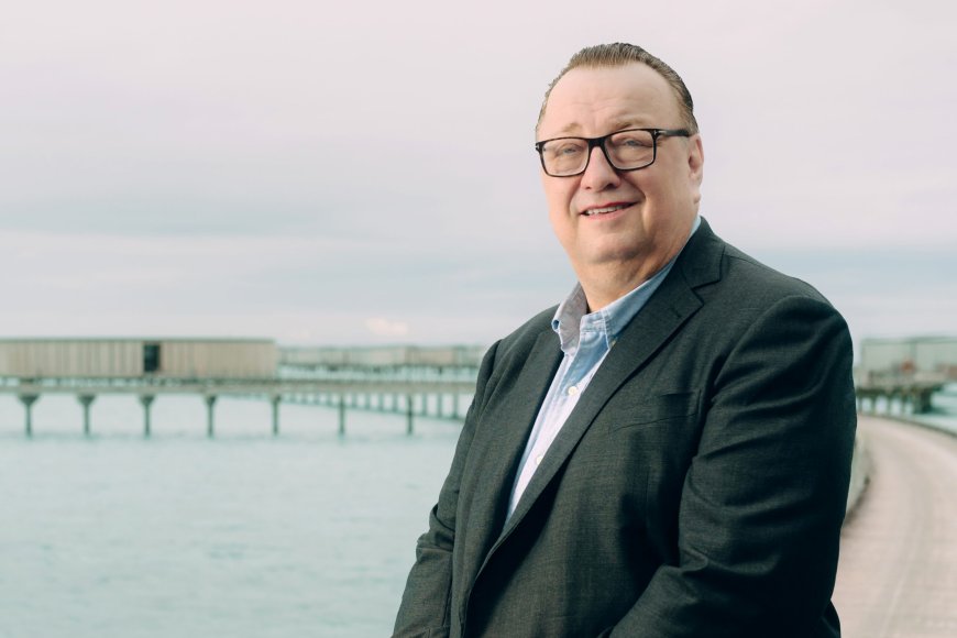 The Ritz-Carlton Maldives, Fari Islands appoints Oliver Eller as ...