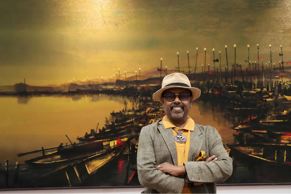 Noida International Airport Art Showcases Paresh Maity Work ...